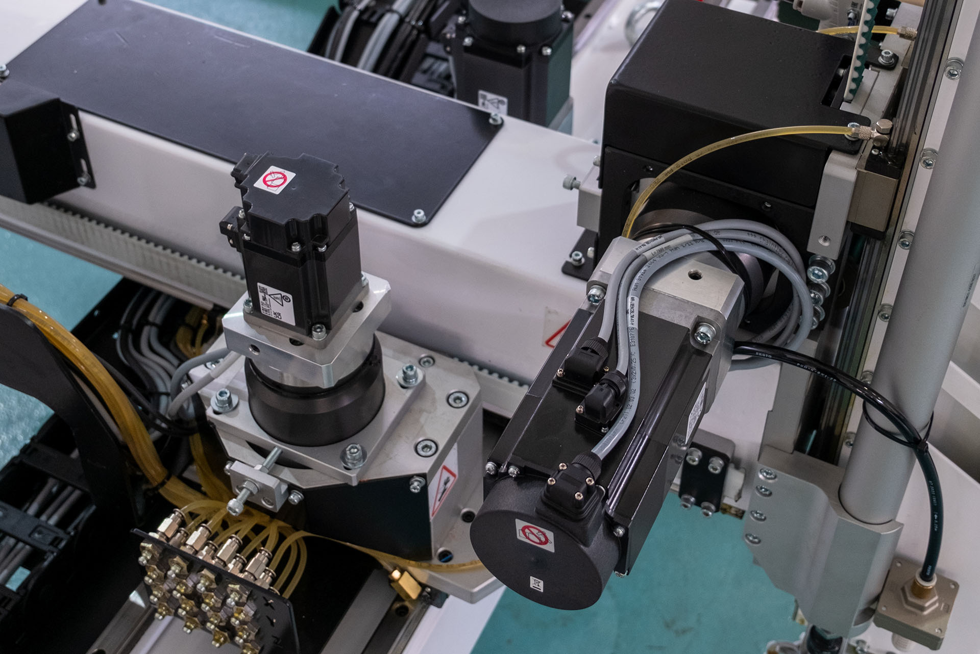 MORITECH Robot GmbH – Hersteller von Industrierobotern